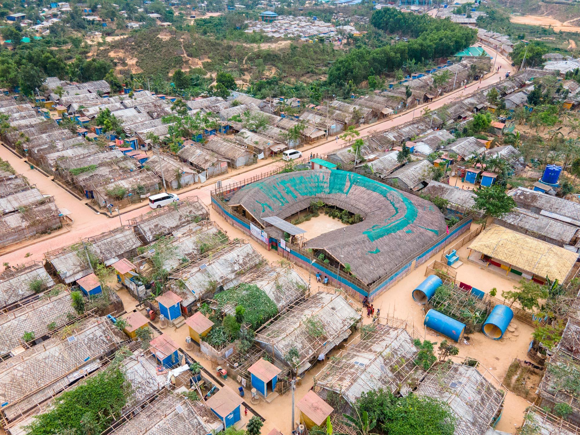 Architecture of Refugee Camps - Dök Mimarlık
