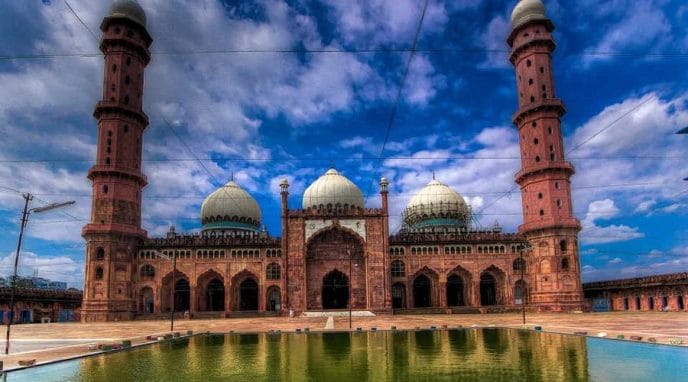 Sacred Axes: Why Do Mosques Always Face Mecca? - Dök Mimarlık